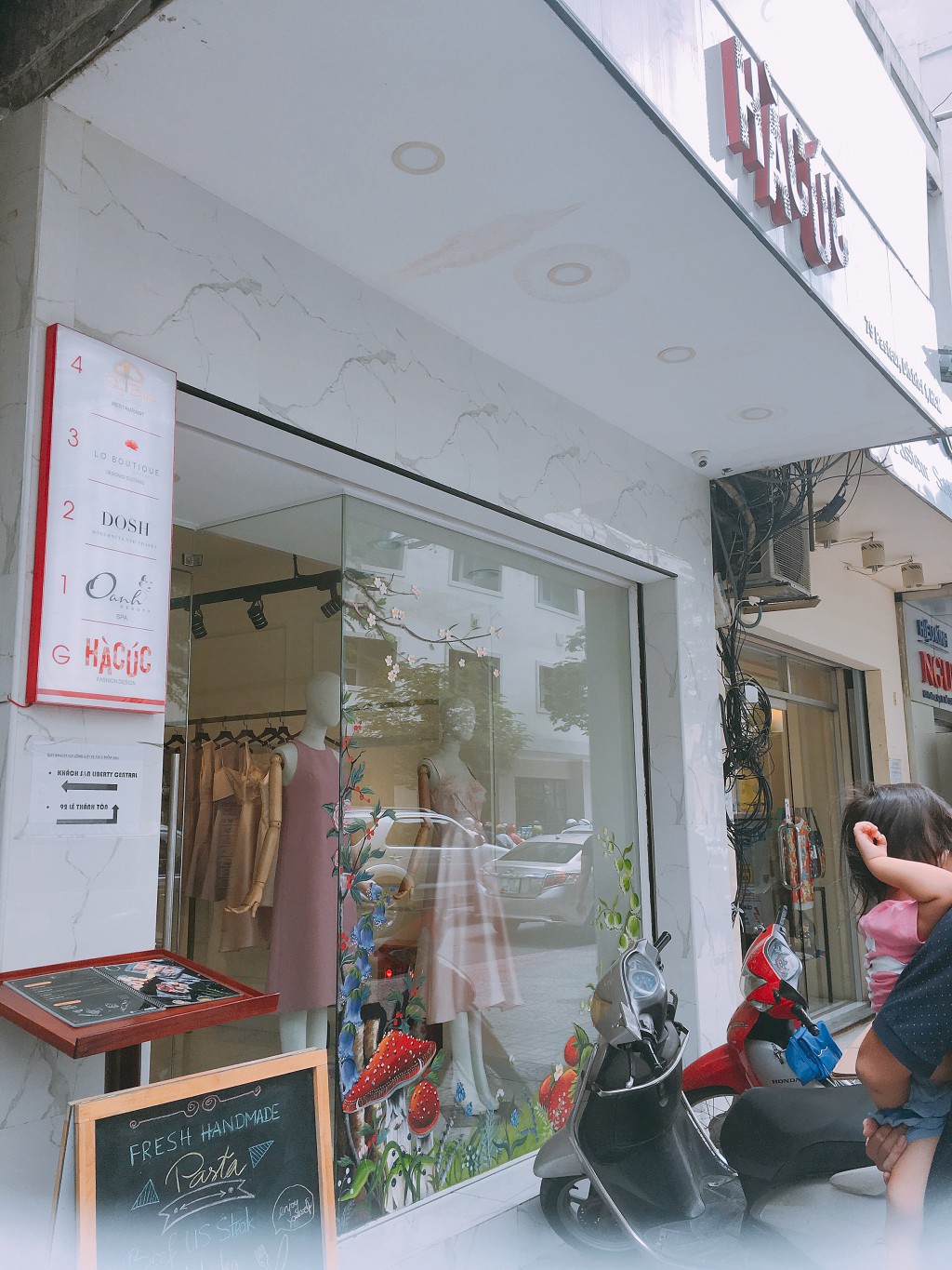 [移転]DOSH doughnuts and shakesー見た目が可愛すぎるドーナツ専門店ー - ベトナムリアルガイド